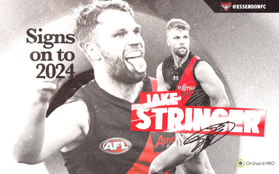 Stringer signs on