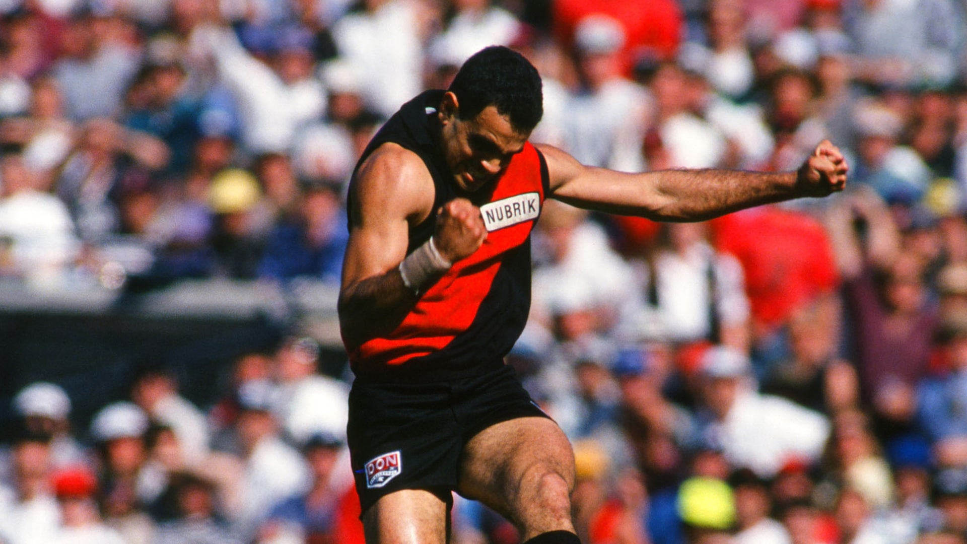 Greatest moments: Longy runs and runs