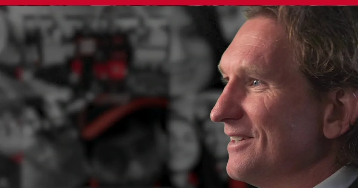 Mighty Bombers | James Hird