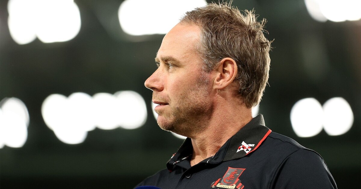 Rutten explains surprise team selection