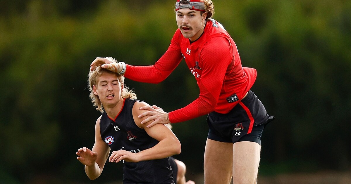 AFL 2022 Training - Essendon 040822
