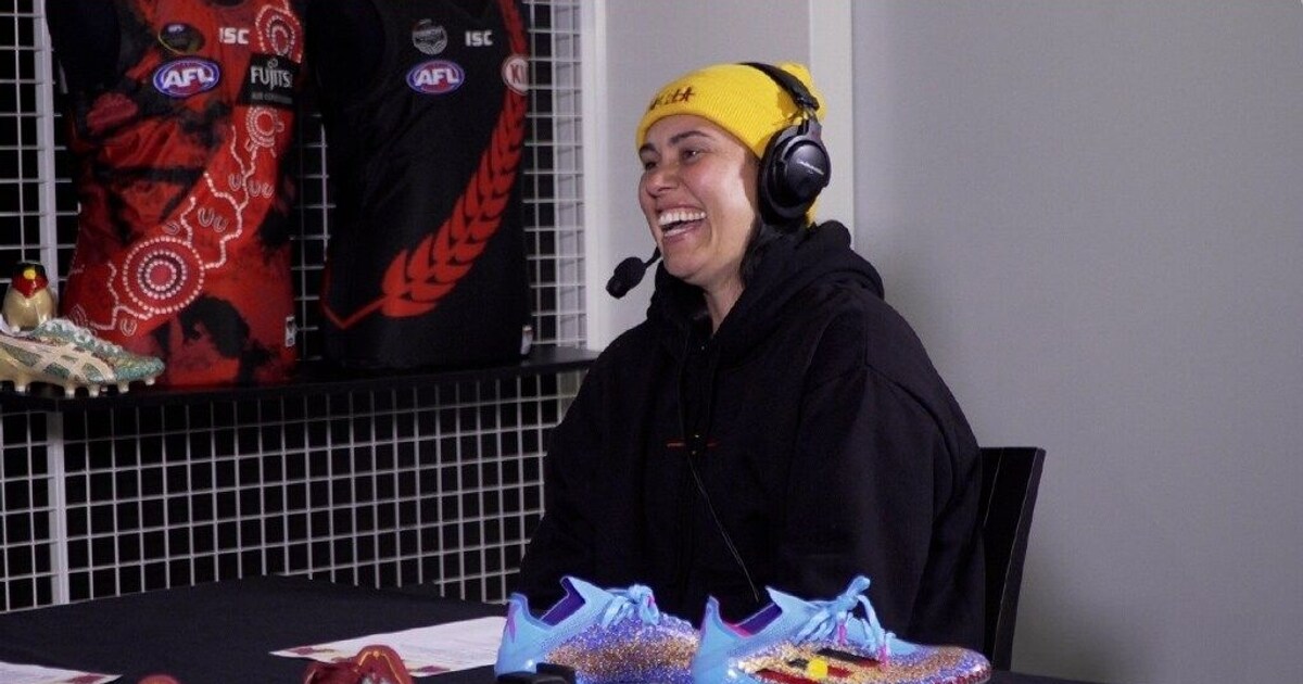 Bonnie T & Maddy P | Kirby's special dinner guest