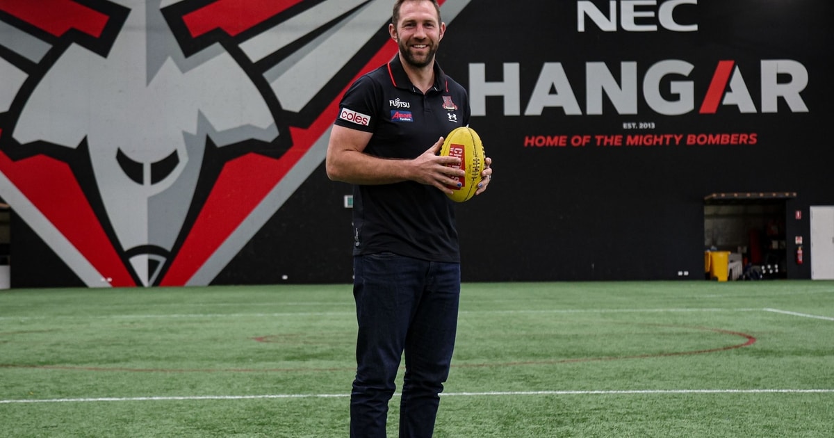 Cloke to coach VFLW Bombers in 2023