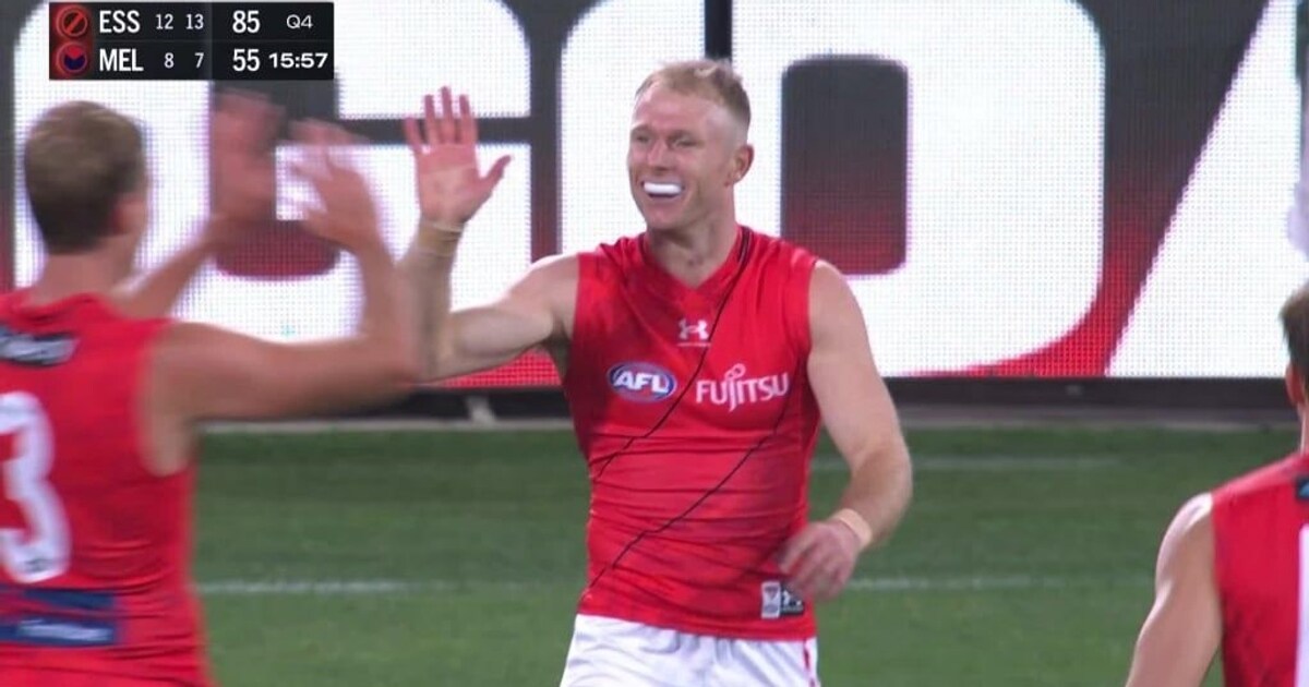 Rd 5 | Spectacular Hind hits double bullseye