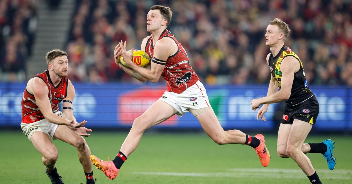 Dons defensive pairing delights Scott