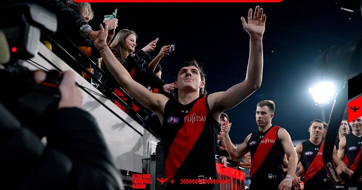Roberts' red hot debut