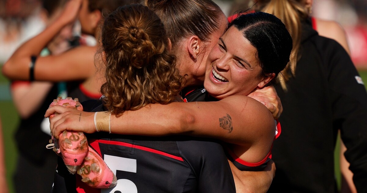 AFLW: Round five v Melbourne