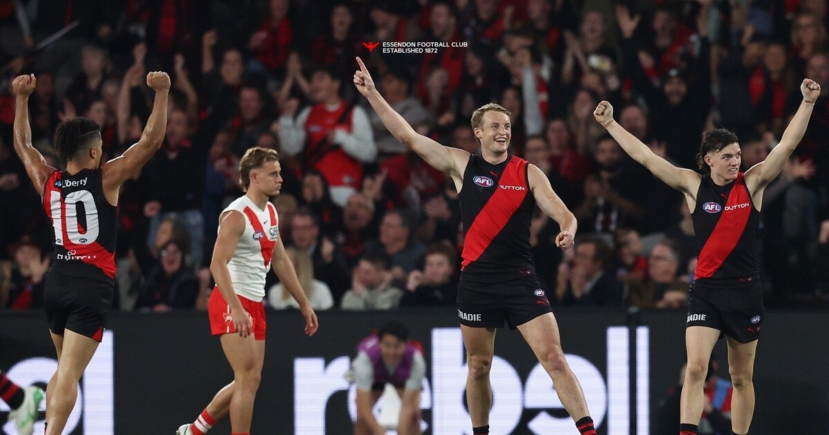 Rd 9 | Redman flushes the footy with ease